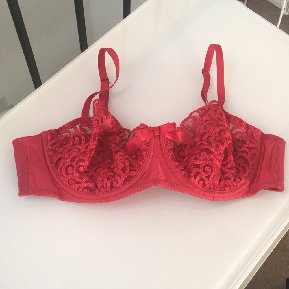 Beautiful Victoria Secret Crimson Brocade Bra With Sa… - Gem